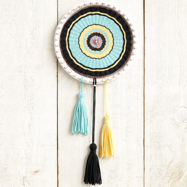 CIRCLE LOOM WEAVING - KnitCraft