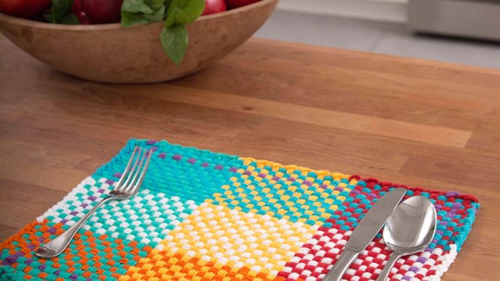 CIRCLE LOOM WEAVING - KnitCraft